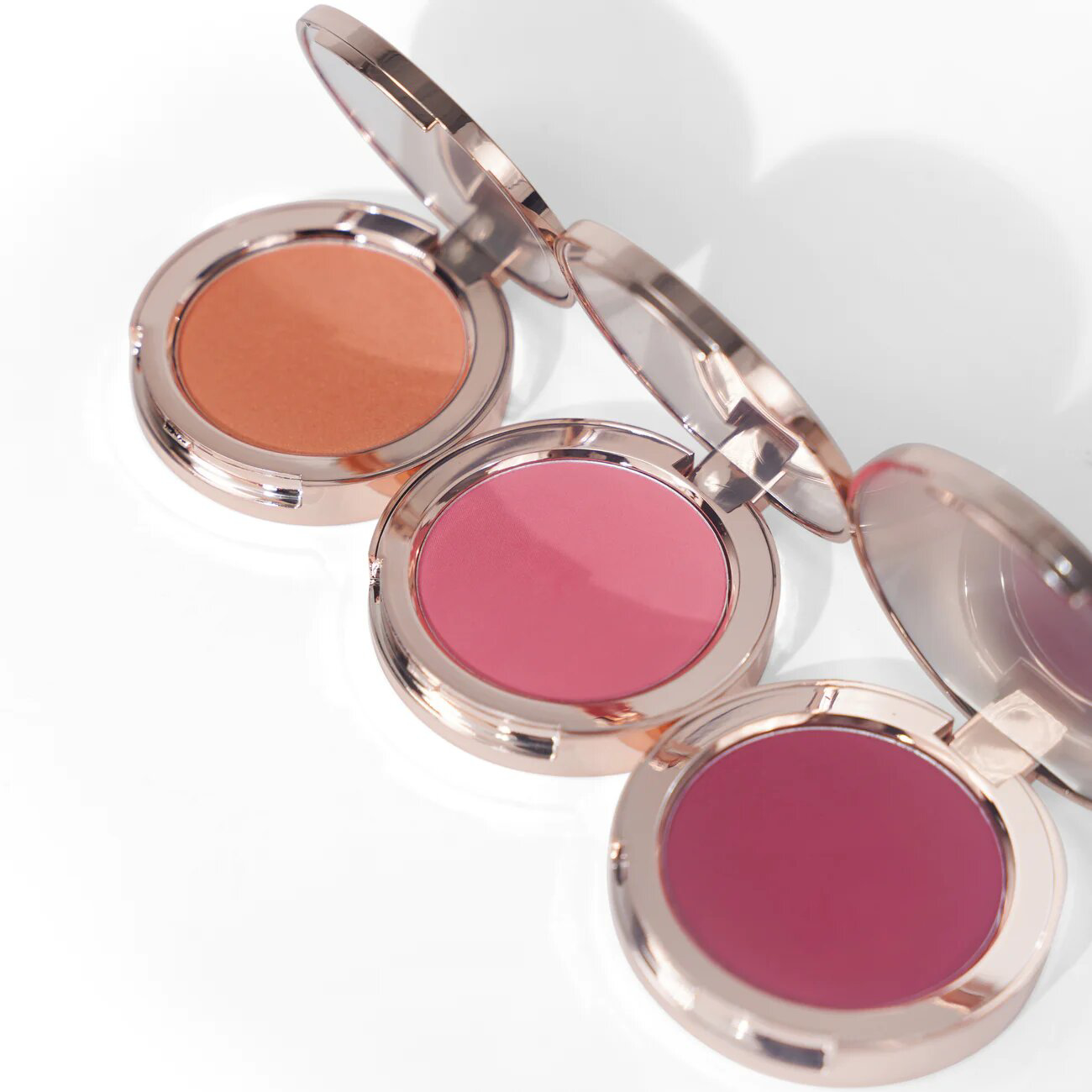 Blush Compact / Fard à joue de Klara Beauty