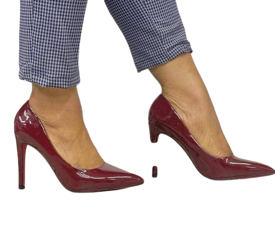 Escarpins en cuir brillant bout pointu, semelle rouge, talons 10 cm