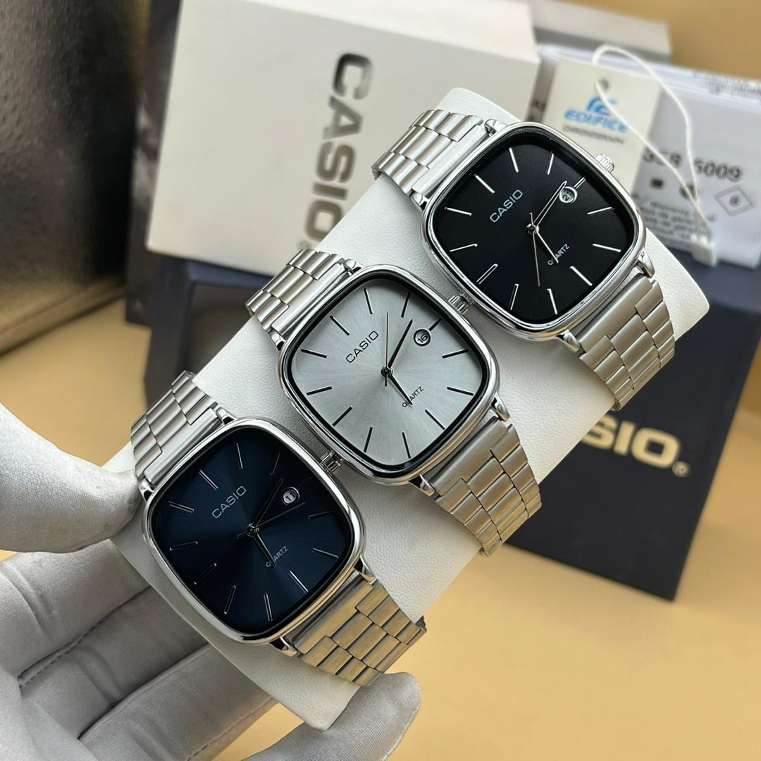 Montre en Acier inoxydable dans son carton d'origine, Casio, Produit ...