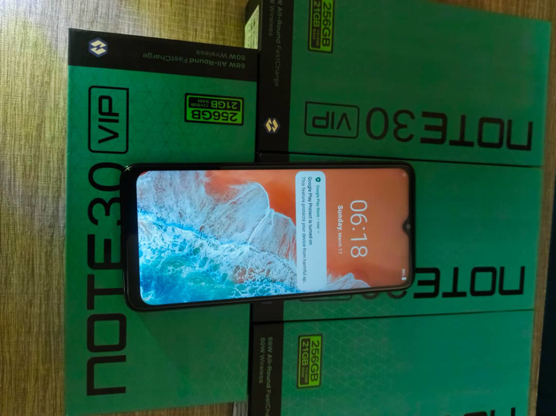 NOTE 30 VIP - 32Go + 2GO Ram - 4G LTE - 4000 Mah - 6.6" - SAV 01 MOIS