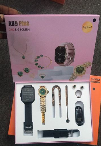 Montre connectée A89 Plus 2.02 BIG SCREEN